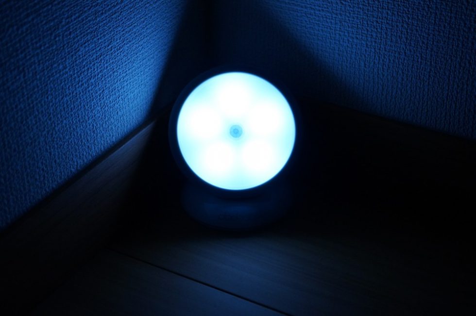 【レビュー】これはおすすめ！「dodocool LED センサーライト DA127GY」は人感＆明暗センサー内蔵/USB充電＆電池の ...